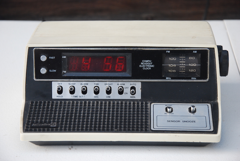 Digital Clock Blinking the Correct Time - Antique Radio Forums