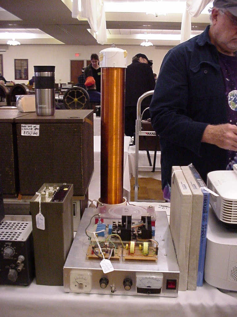 Photos from the March 2023 New England Vintage Electronics Expo!
